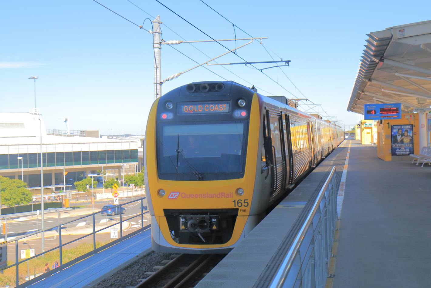 Queenslander Train 🇦🇺 QUEENSLAND RAIL ELECTRIC TRAIN: Gympie